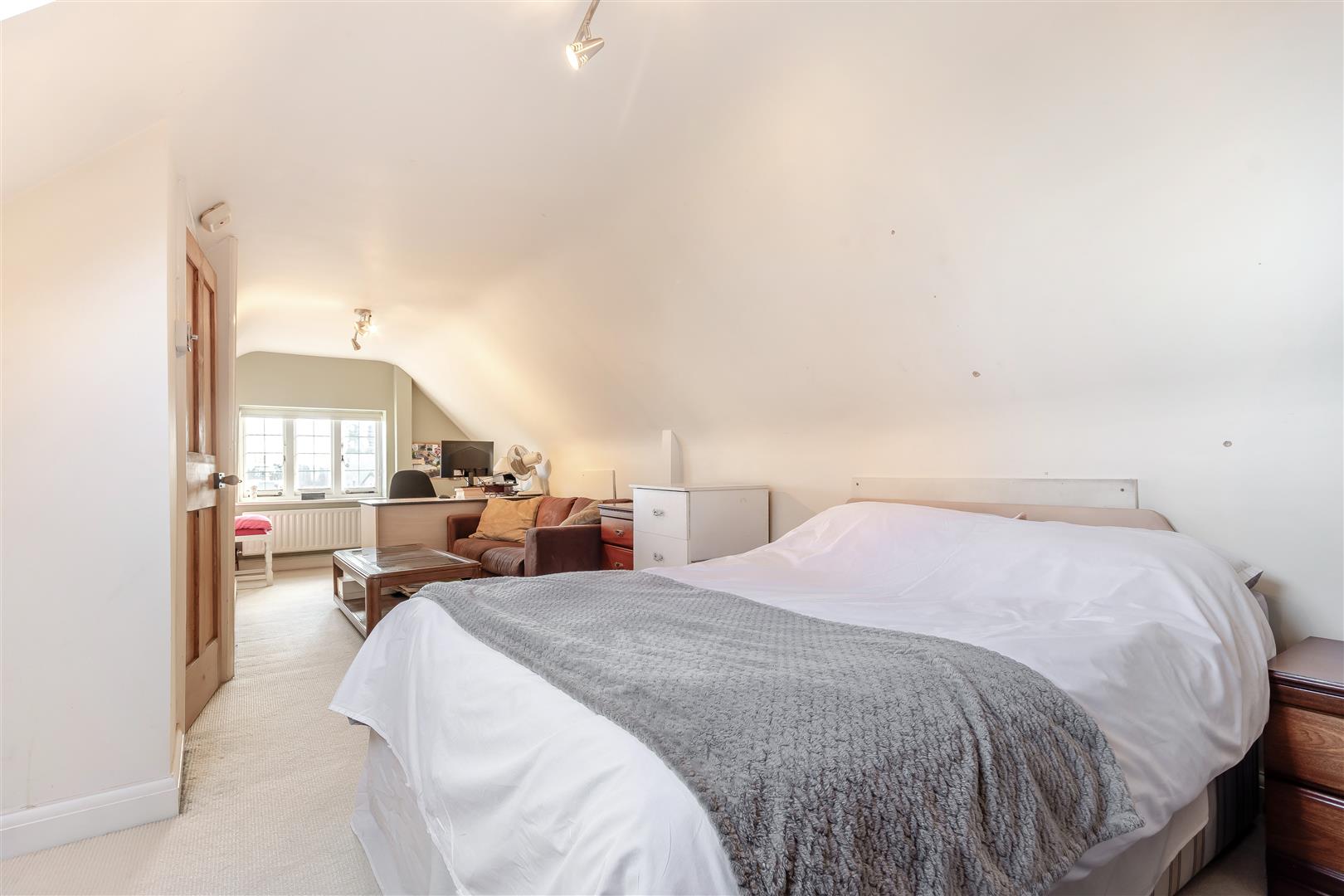 Four Oaks Road, Sutton Coldfield, B74 2TH | Aston Knowles